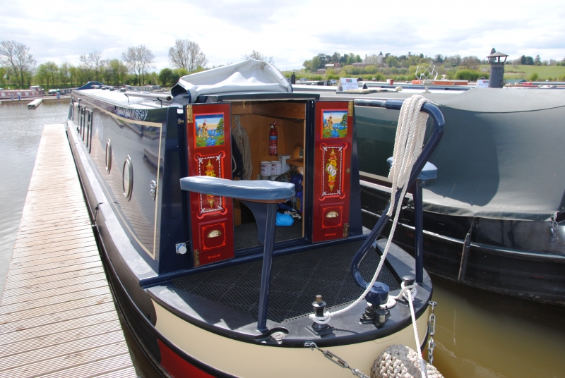 Bubbles 57ft Narrowboat by Warble Narrowboats has been sold by N