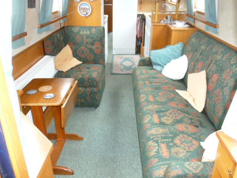 Dangle Berry 45ft Narrowboat by Dave Clarke has been sold by New