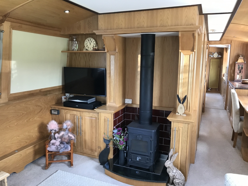 Aurora Eva 69ft Widebeam by Aqualine Marine has been sold by New