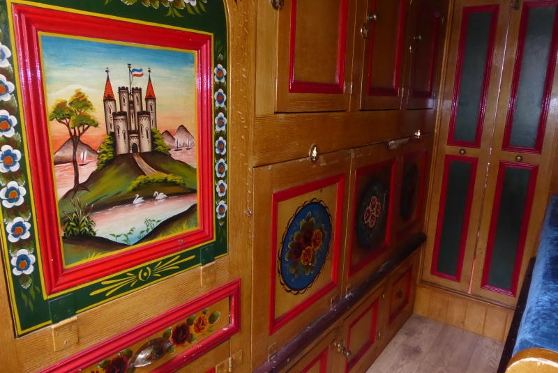 Ballinger 58ft Narrowboat by Thomas Bantock has been sold by New