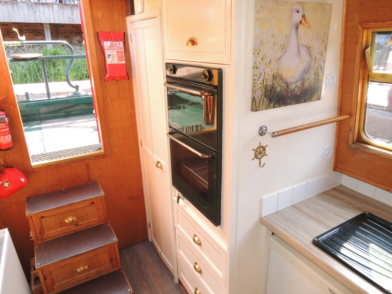 Ruby 50ft Narrowboat by Floating Homes has been sold by New & Us